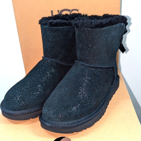 UGG | Shoes | Ugg Classic Mini Bailey Bow Twinkle Black Shearling Boot Us6 | Poshmark